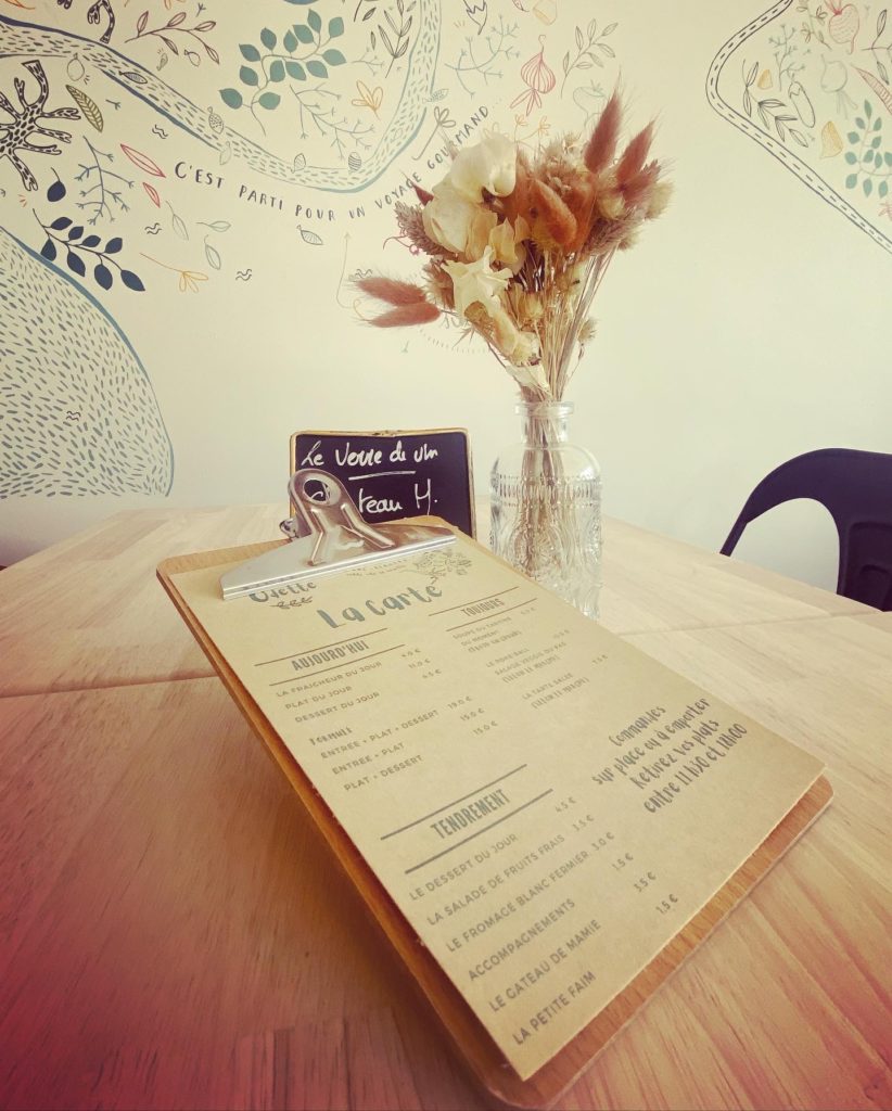 CHEZ ODETTE 🐈💙🦊